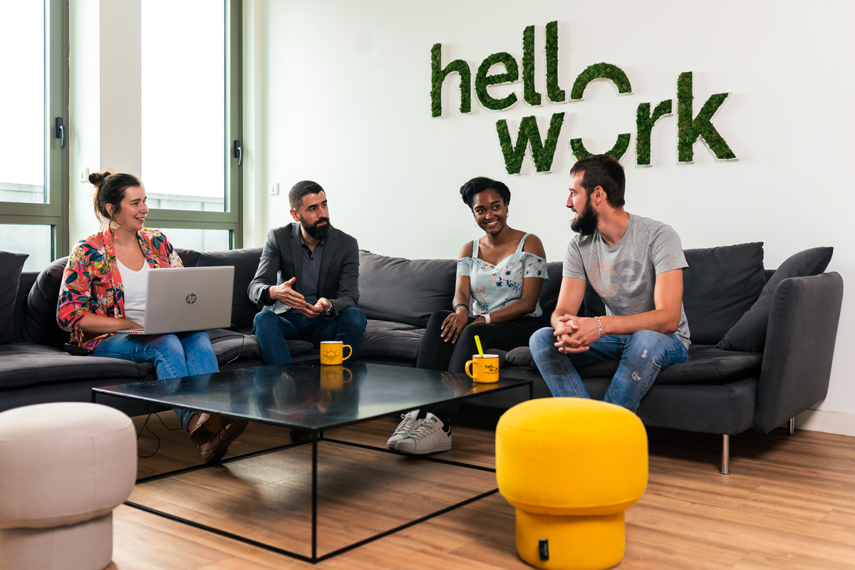 Trouver un emploi avec HelloWork : Une approche centrée sur le candidat
