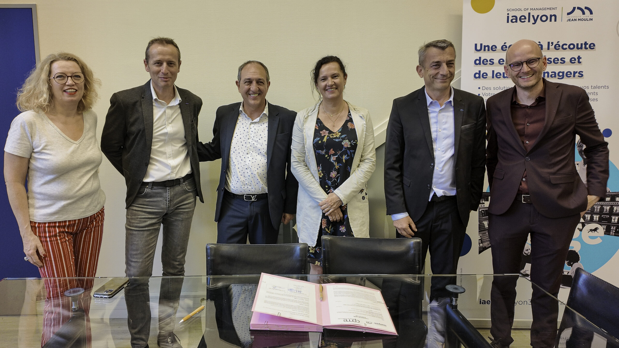 Signature d’un partenariat entre iaelyon School of Management et la ...
