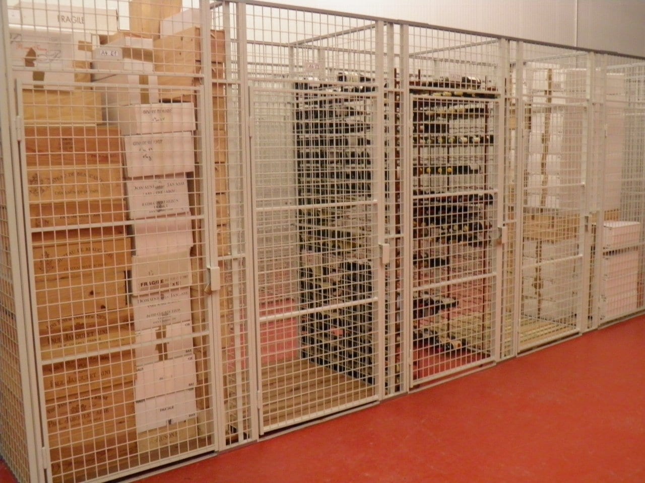 Des box individuels et privatifs pour stocker le vin dans LA CAVE LYON ...