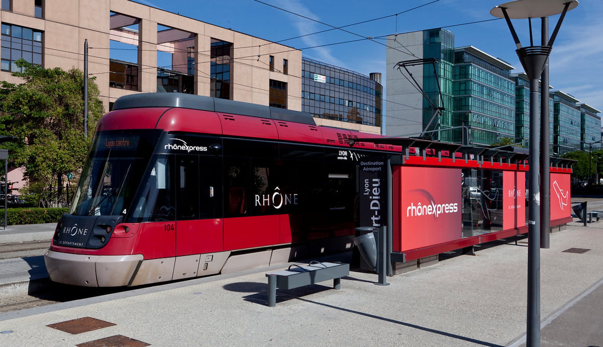 Le contrat Rhônexpress résilié : et maintenant ? - Lyon Entreprises [LE]